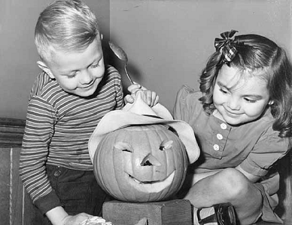 Halloween in WWII – History of Sorts