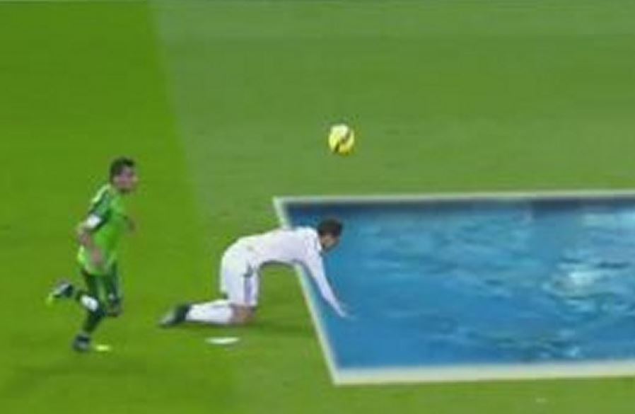 Why Cristiano Ronaldo Should Never Play Football Again. – History of Sorts