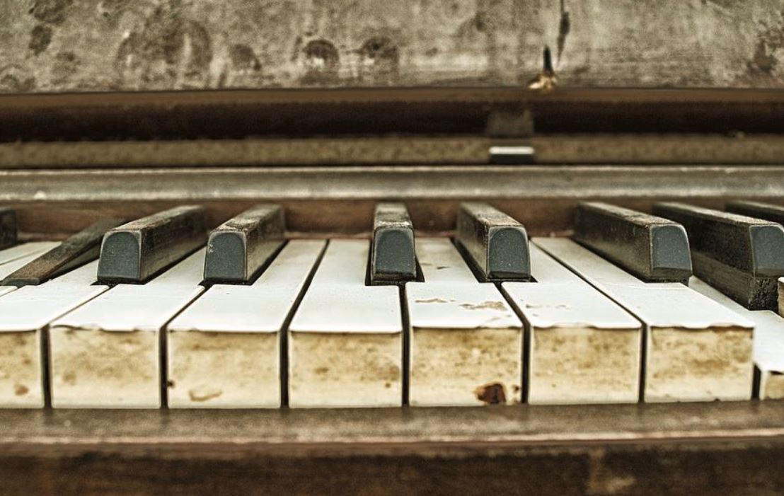 ROCKTOBER Episode 1: Worn Down Piano. – History of Sorts