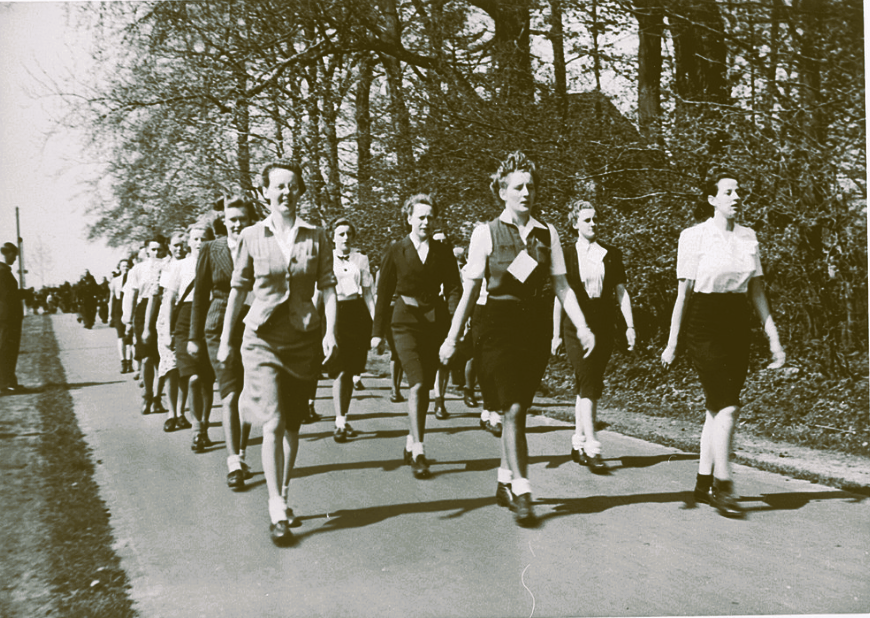 NSVO—The Female Branch of the NSB-Dutch Nazi Women – History of Sorts