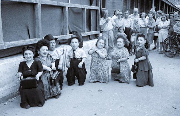 The Remarkable Story of the Ovitz Family—The Dwarfs of Auschwitz ...