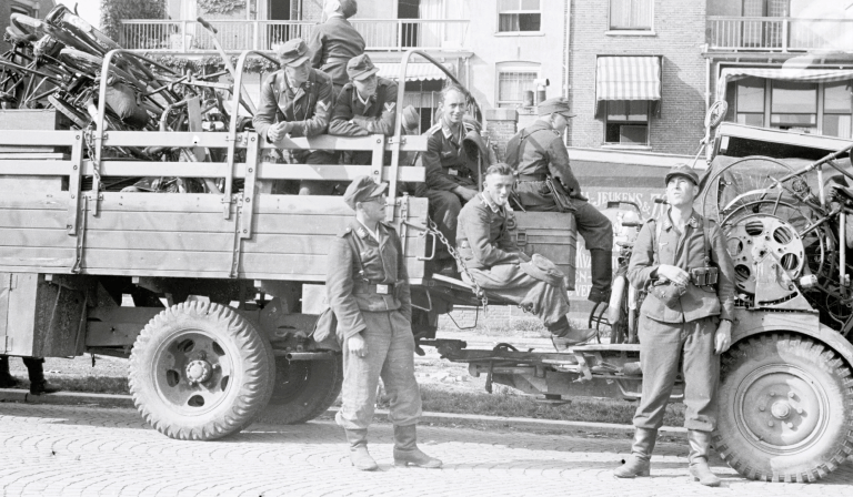 Nazi Plunder – History of Sorts