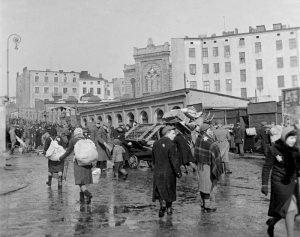 Chaim Rumkowski and His Role in the Łódź Ghetto – History of Sorts