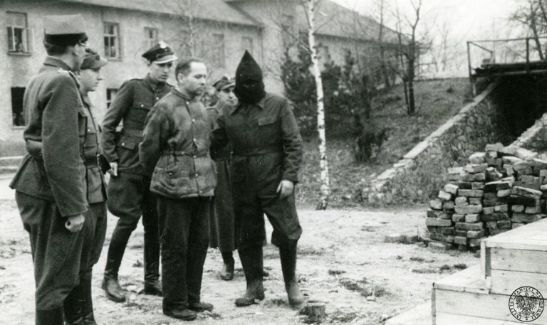 The Execution of Rudolf Höss: Justice at the End of a Dark Road ...